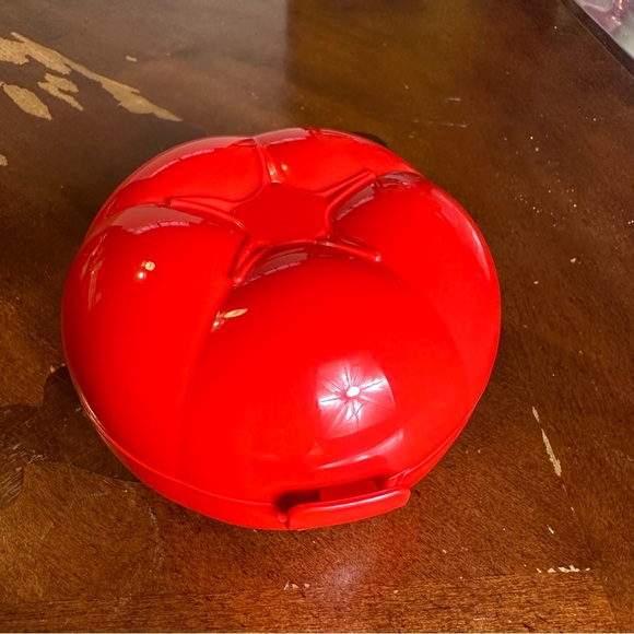 Tupperware | Kitchen | Tupperware Tomato Keeper Red | Poshmark